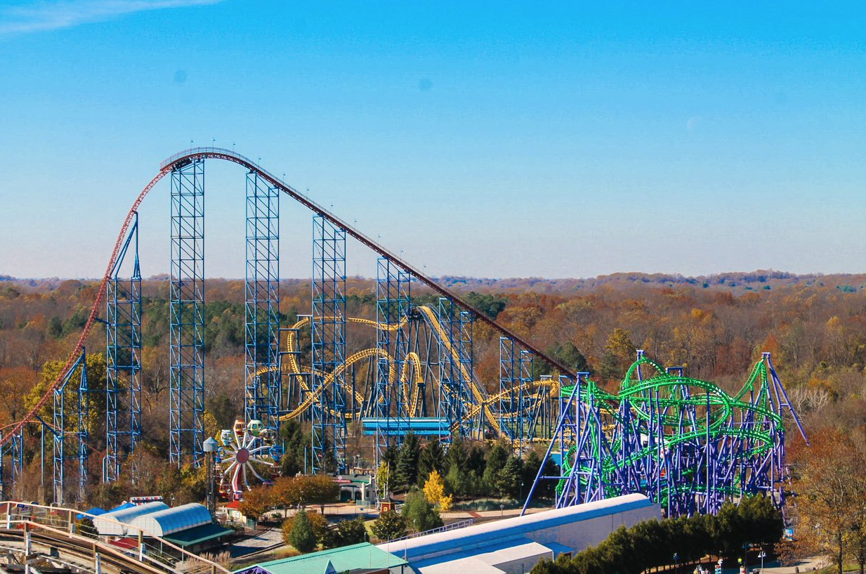 Six Flags America | Tickets, Hours, Rides & Water Park Guide ...
