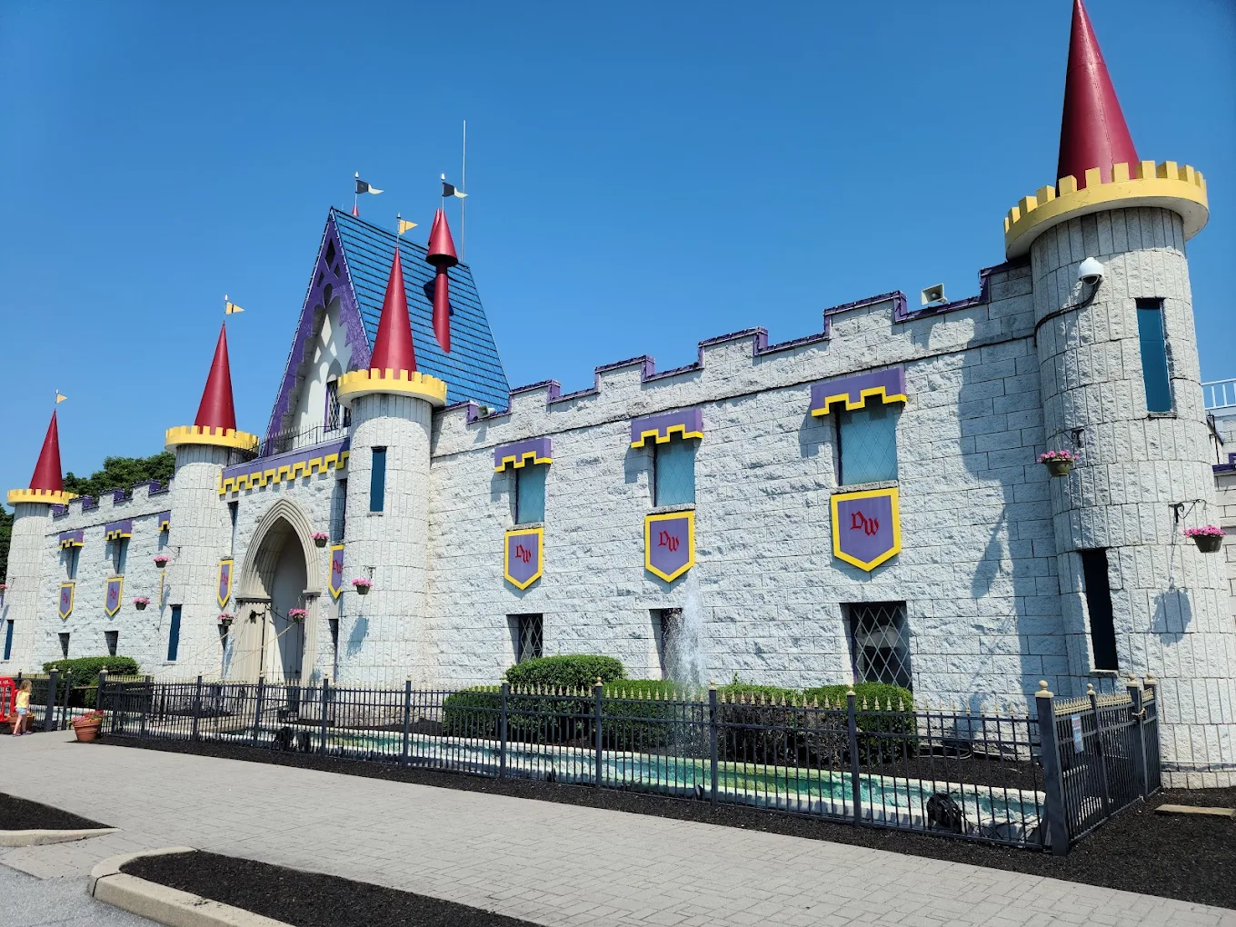 Dutch Wonderland | Tickets, Hours, Rides & Lancaster Family Fun ...